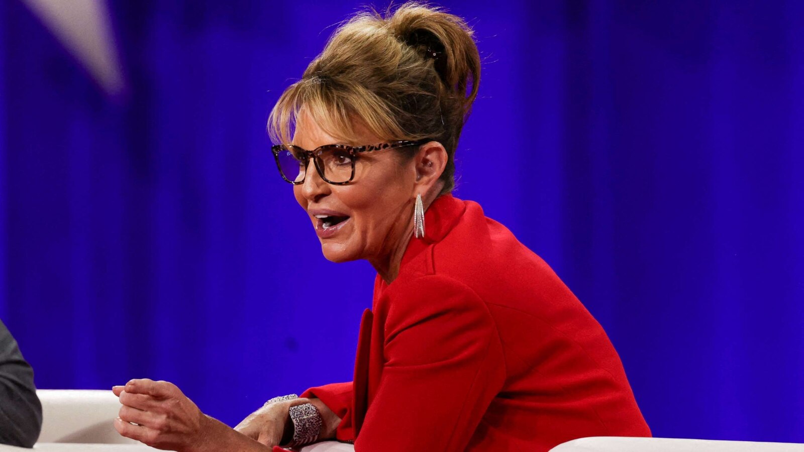 Sarah Palin projected to advance to the November general election - ABC ...
