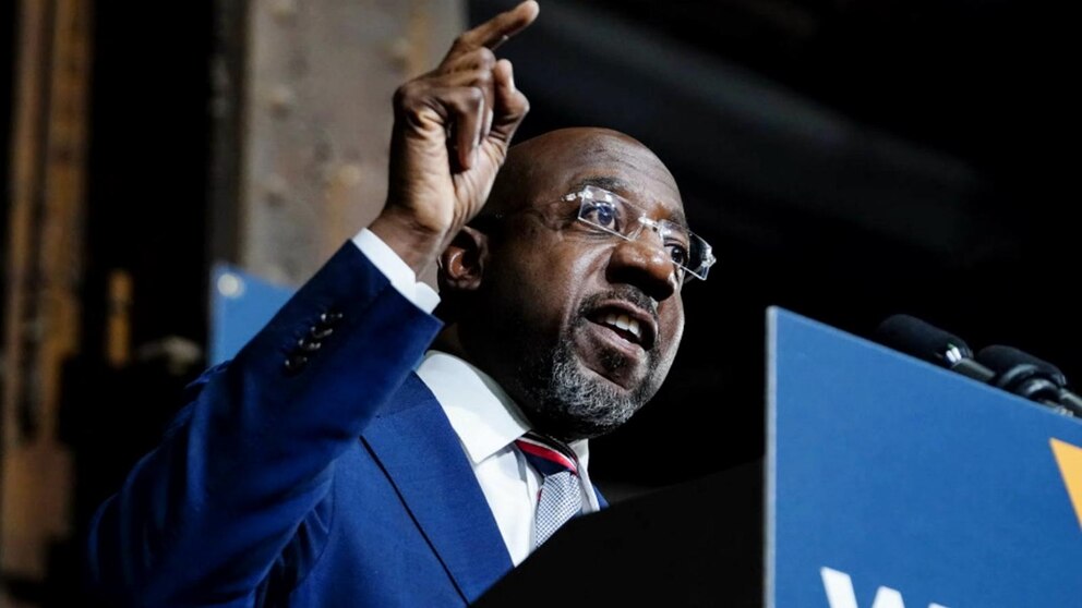 Video Sen. Raphael Warnock beats Herschel Walker in the Georgia runoff election - ABC News