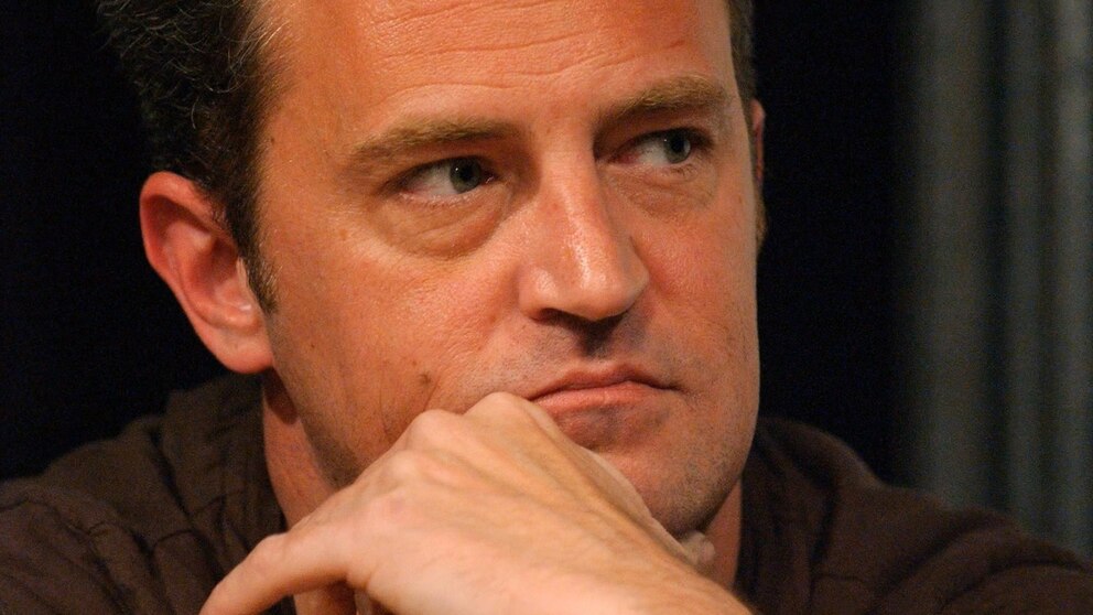 Video Prosecutors reveal details 'Friends' star Matthew Perry's ...