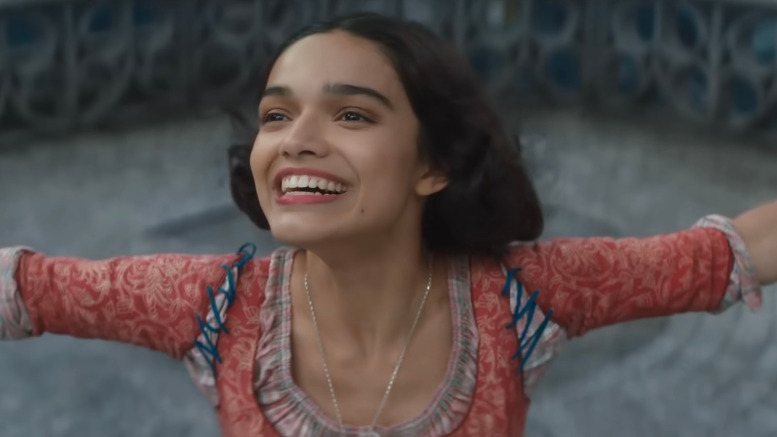 Rachel Zegler sings 'Waiting on a Wish' in new 'Snow White' special ...