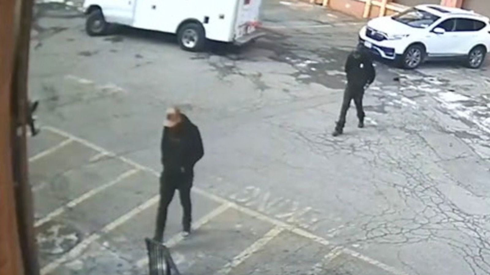 Suspects arrested in $1M Apple delivery truck hijacking - ABC News