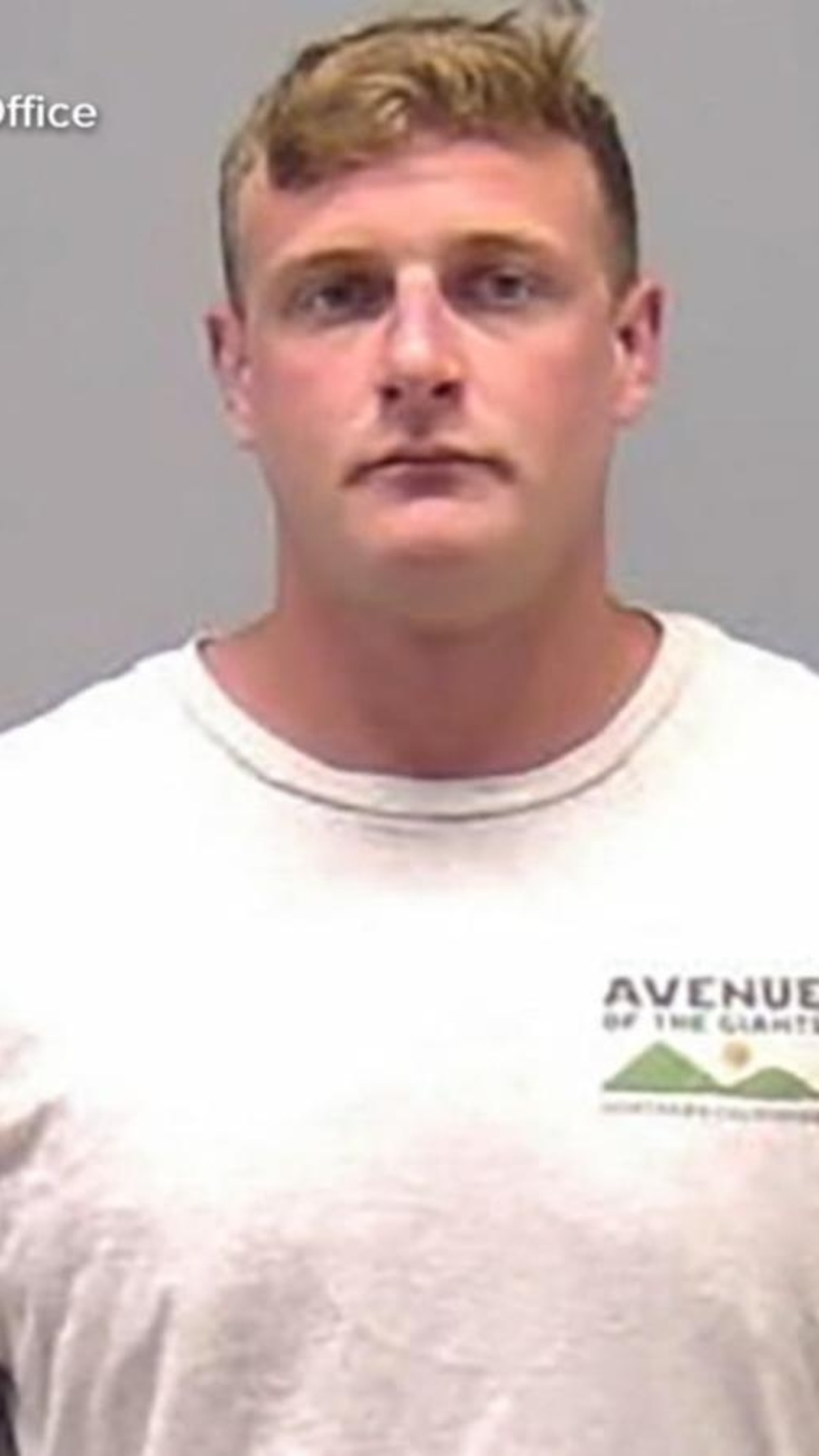 Grayson Menard's Instagram, Twitter & Facebook on IDCrawl