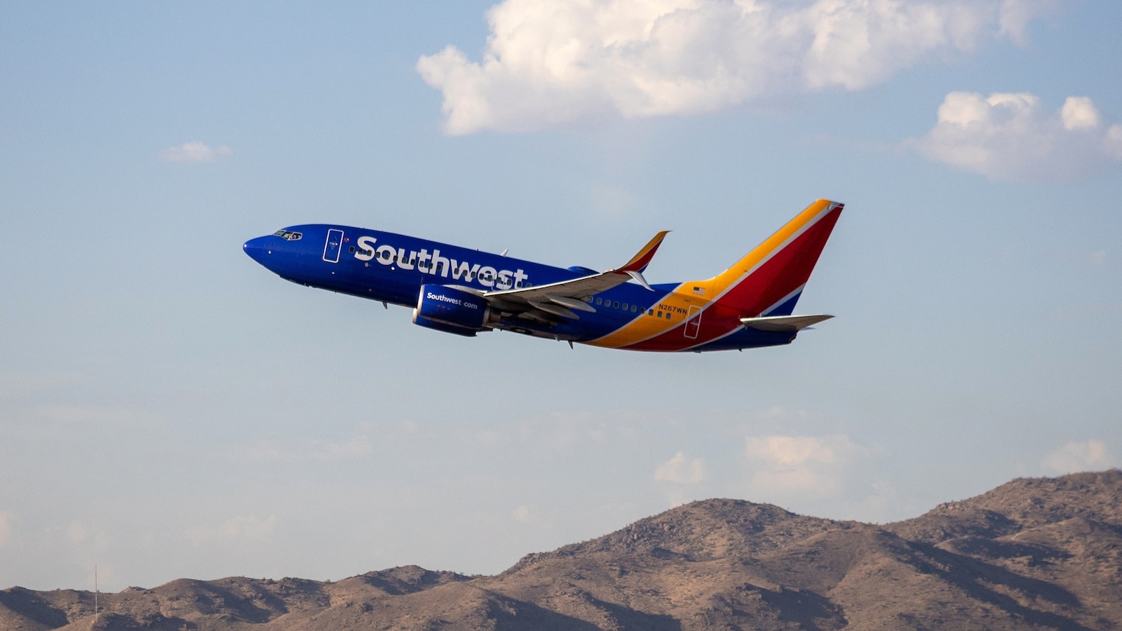 Southwest updates extra-seat policy for plus-size passengers - ABC News