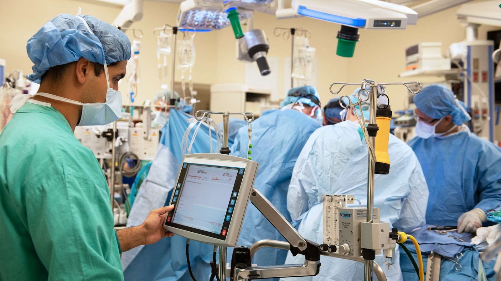 2 patients receive double-lung transplants due to rare 'flipped organs ...