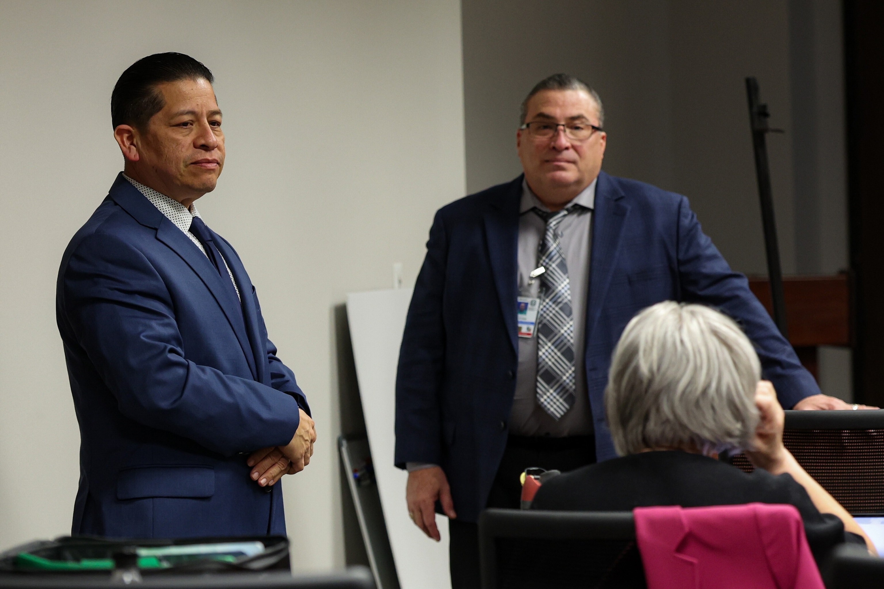 Uvalde teaching aide testifies she pleaded with officer Gonzales to ...