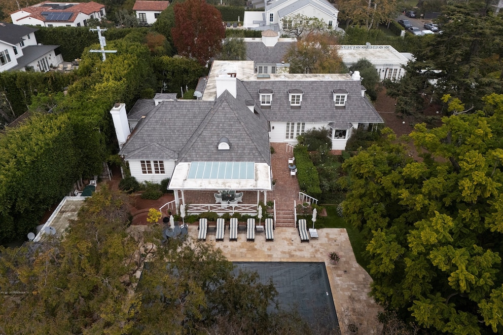 Rob Reiner's son, Nick Reiner, charged with 1st-degree murder with ...