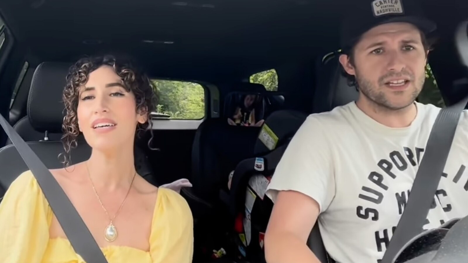 Couple sing full Disney performances for toddler in viral videos - ABC News