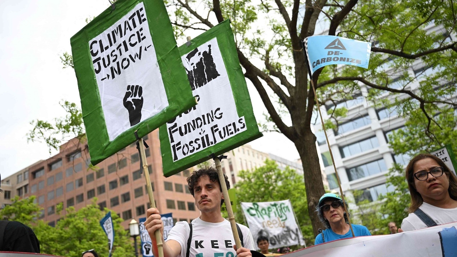 Climate change activists plan protest at White House correspondents ...