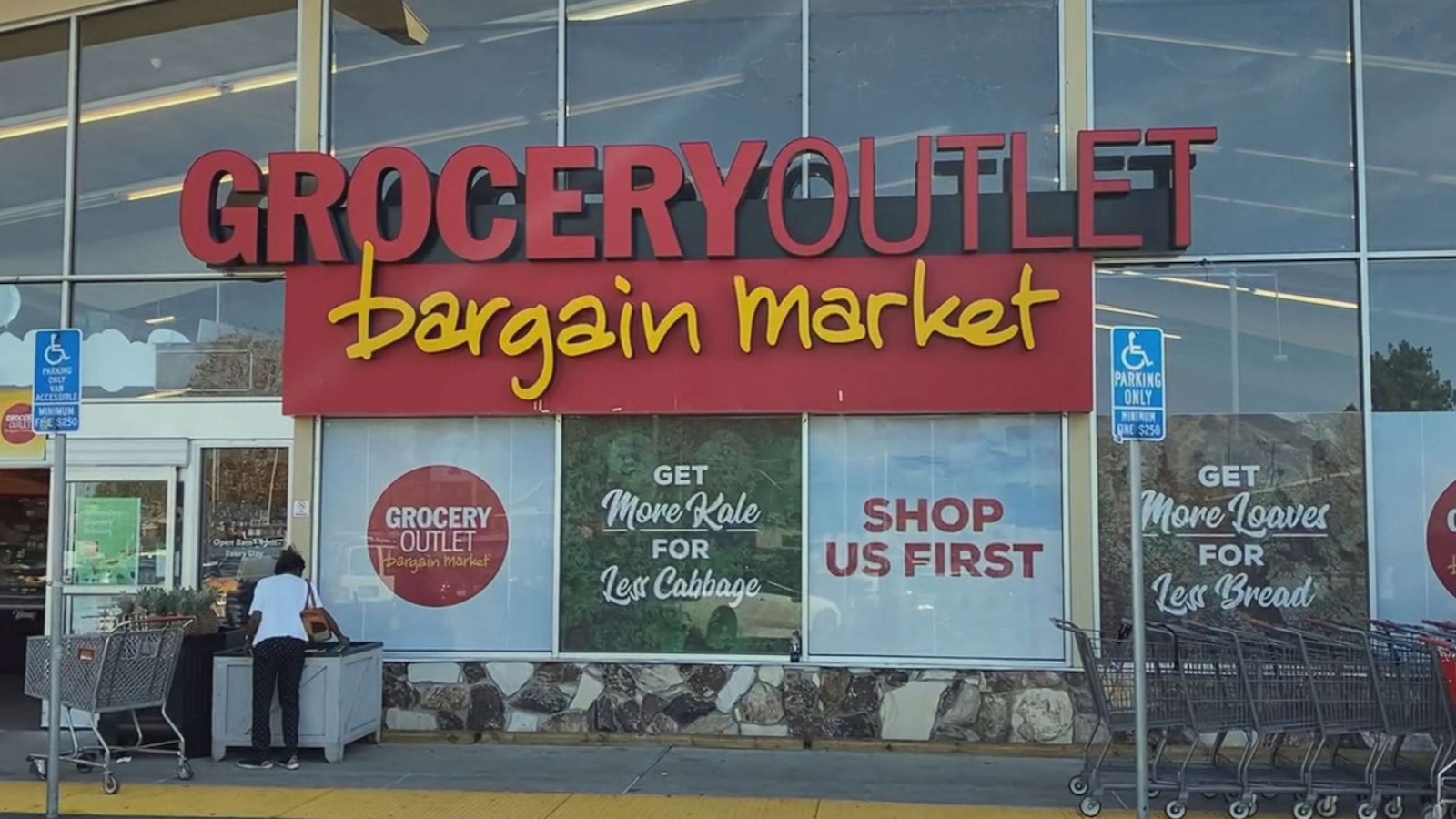 What to know about salvage grocery stores and discount goods - ABC News