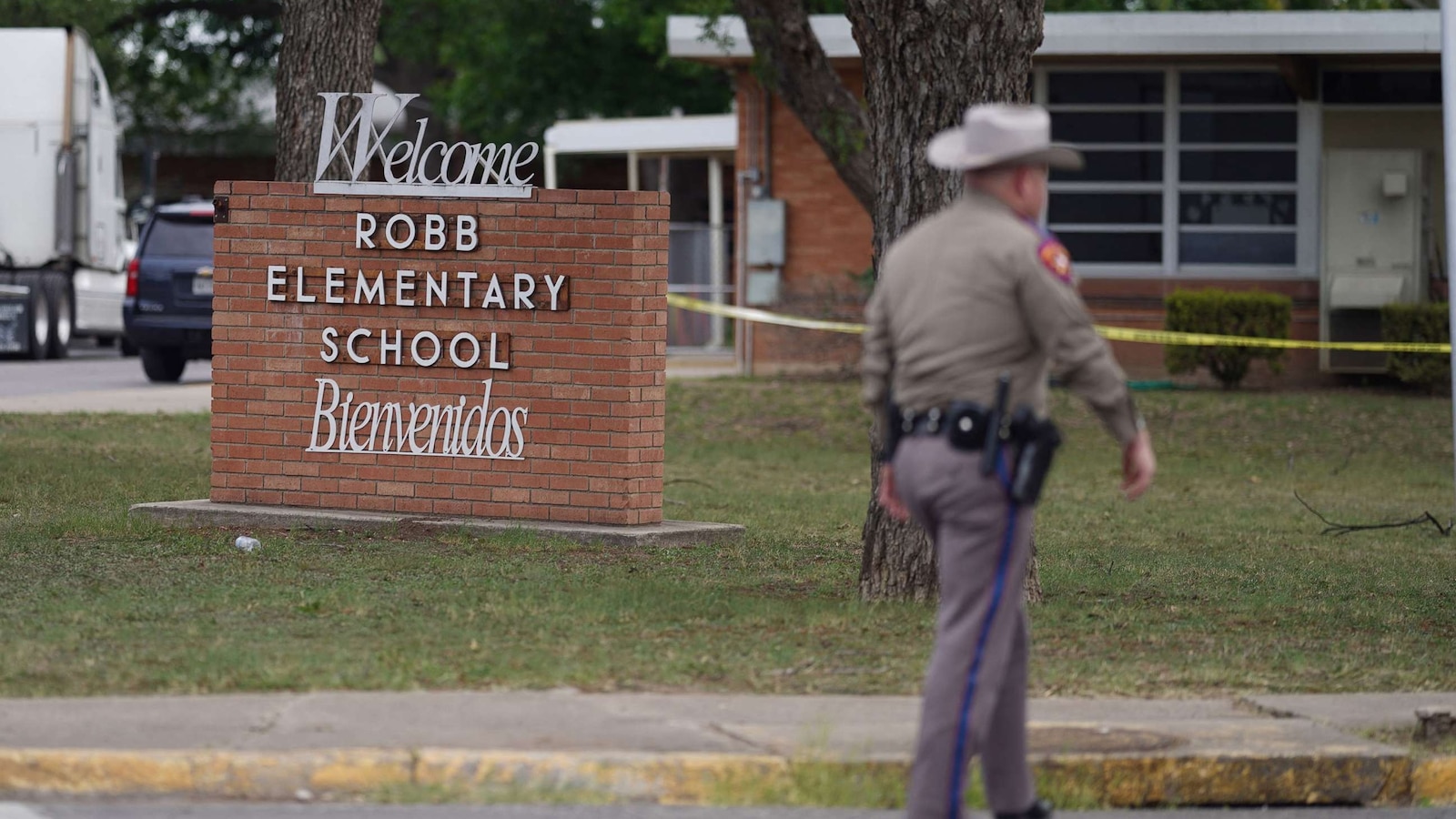 Uvalde school shooting timeline: Prosecutors say officers arrived ...