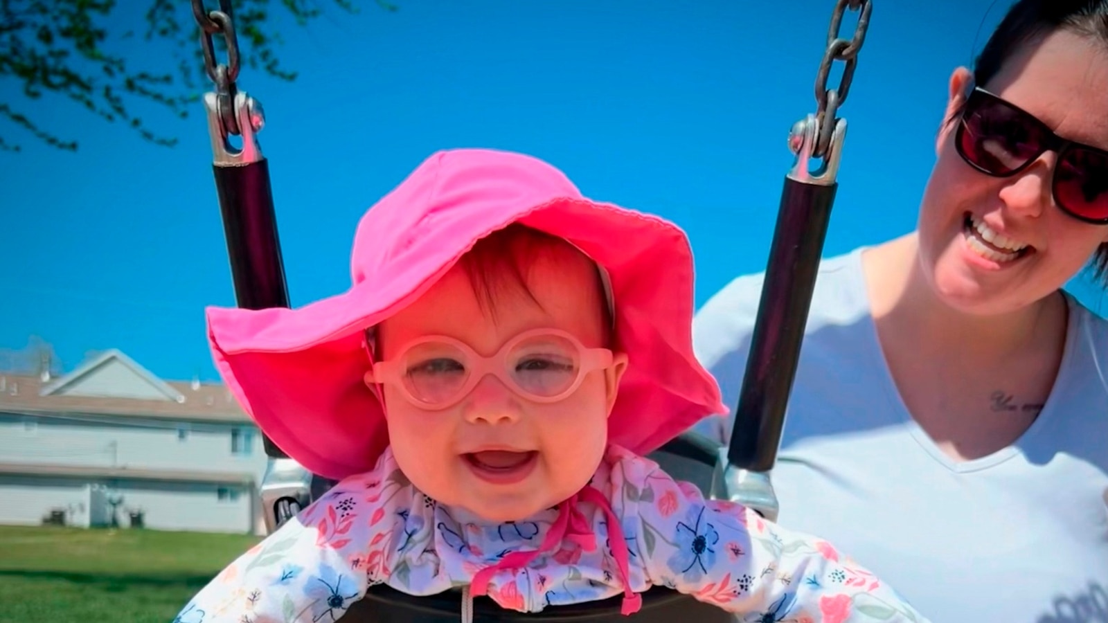 Mom helps save daughter's vision by noticing cloudiness in her eyes ...