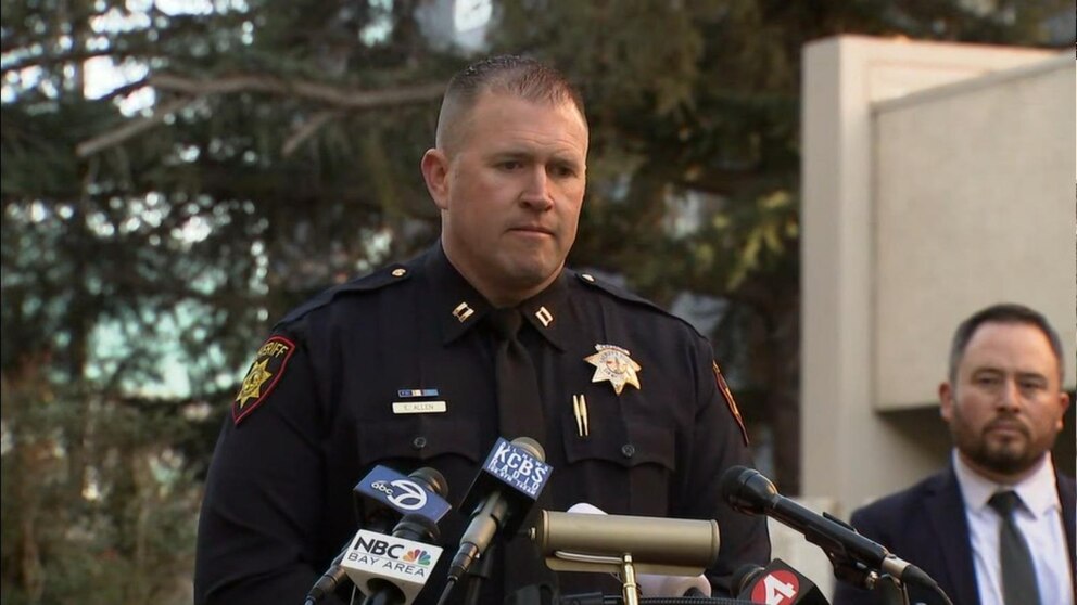Video Officials give update on Moon Bay mass shooting that left 7 dead ...