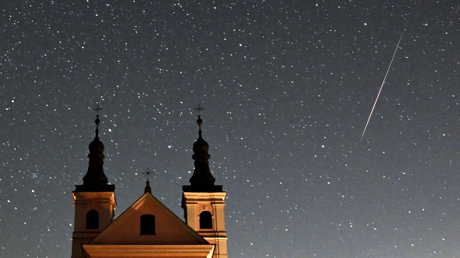 Perseid meteor shower 2025: Best times and locations for viewing - ABC News