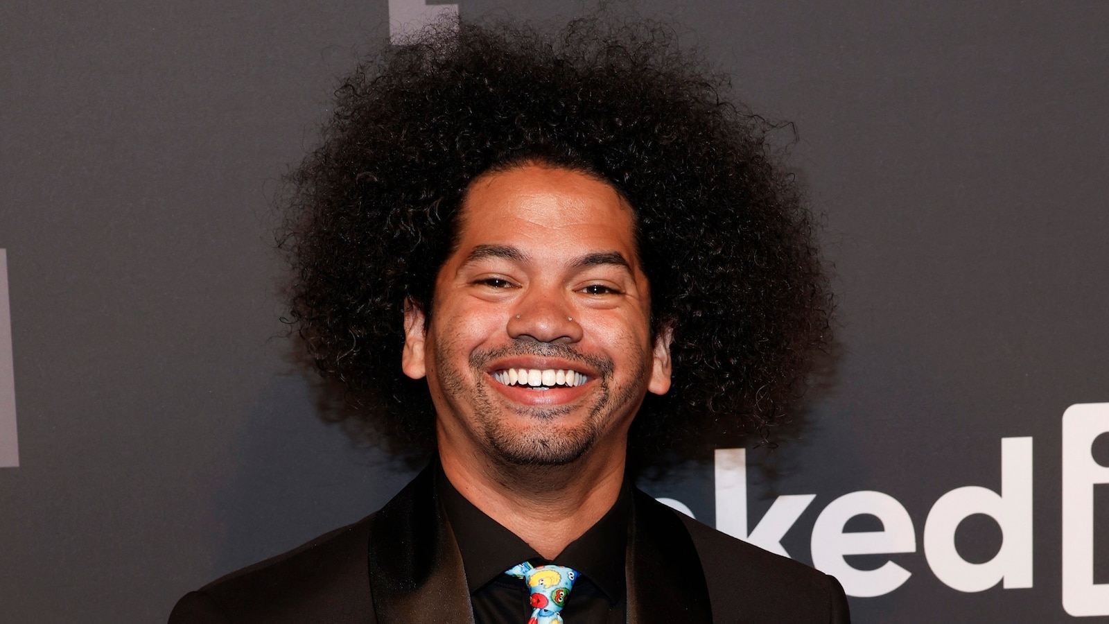 'Reading Rainbow' returns with new host, star-studded episodes - ABC News