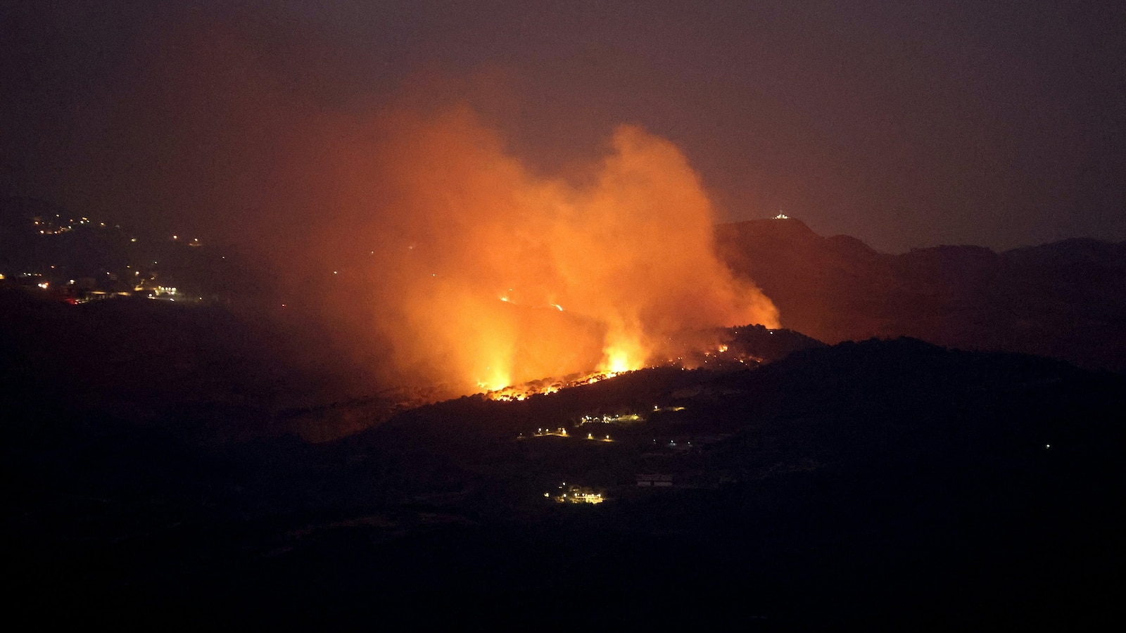 Israel-Gaza live updates: IDF continues airstrikes in Lebanon - ABC News