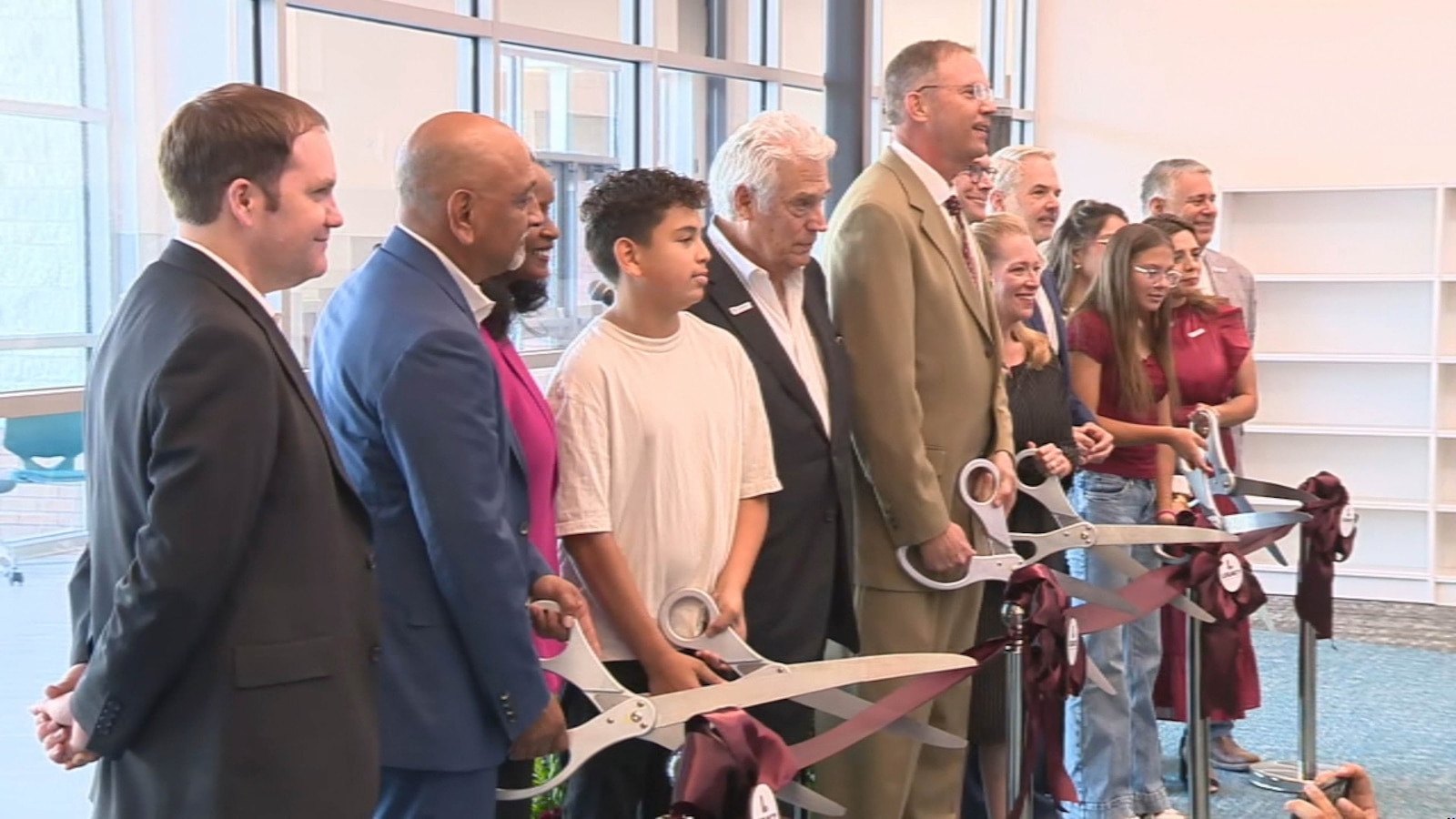 Uvalde opens new elementary school honoring shooting victims 3 years ...