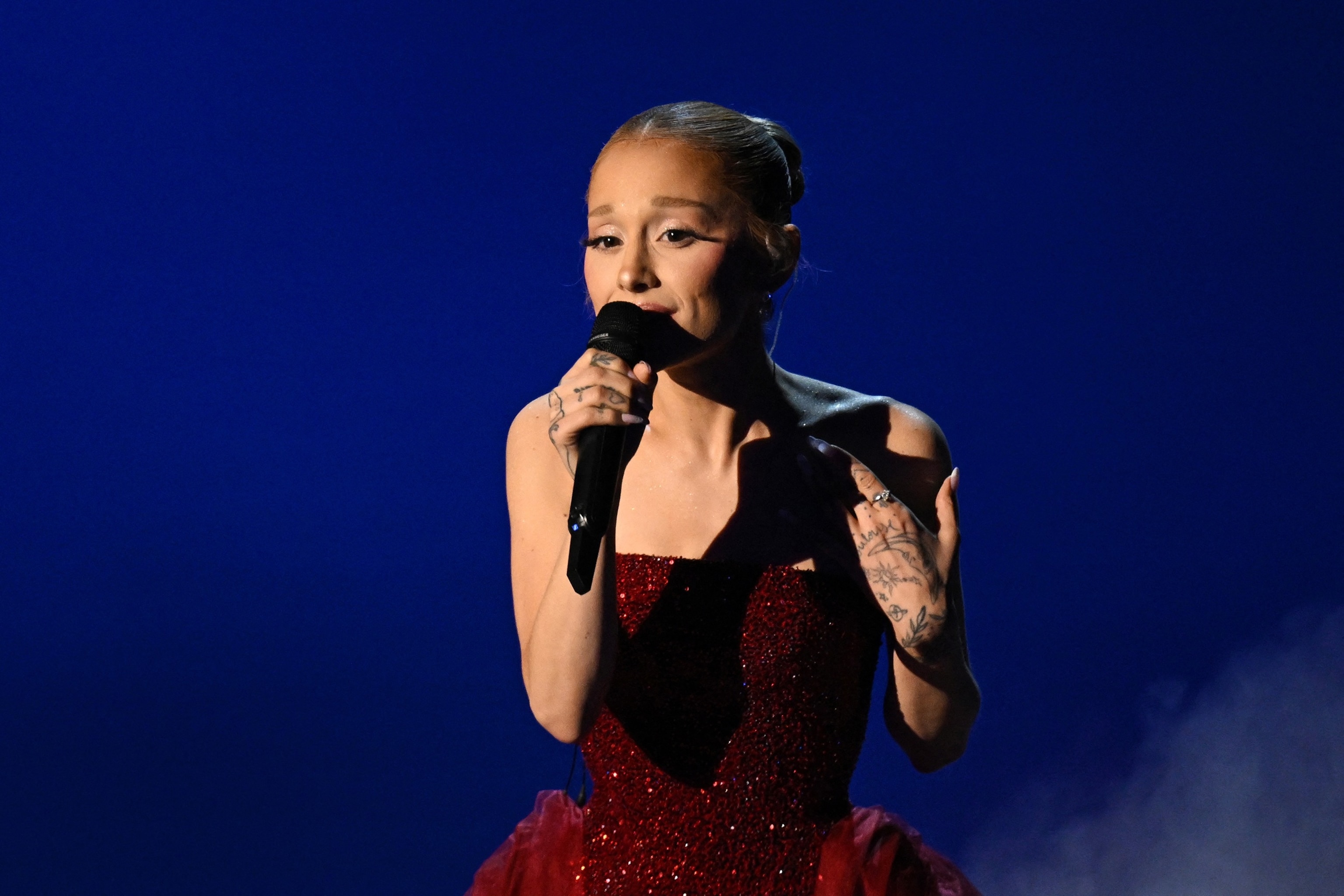 Ariana Grande announces The Eternal Sunshine Tour, shares concert dates ...