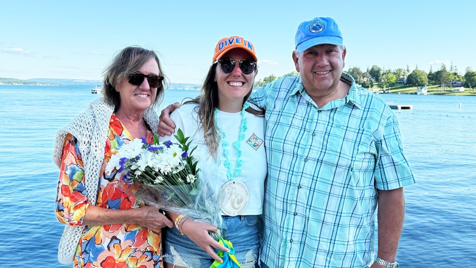 Marathon swimmer speaks with David Muir about mission to protect ...