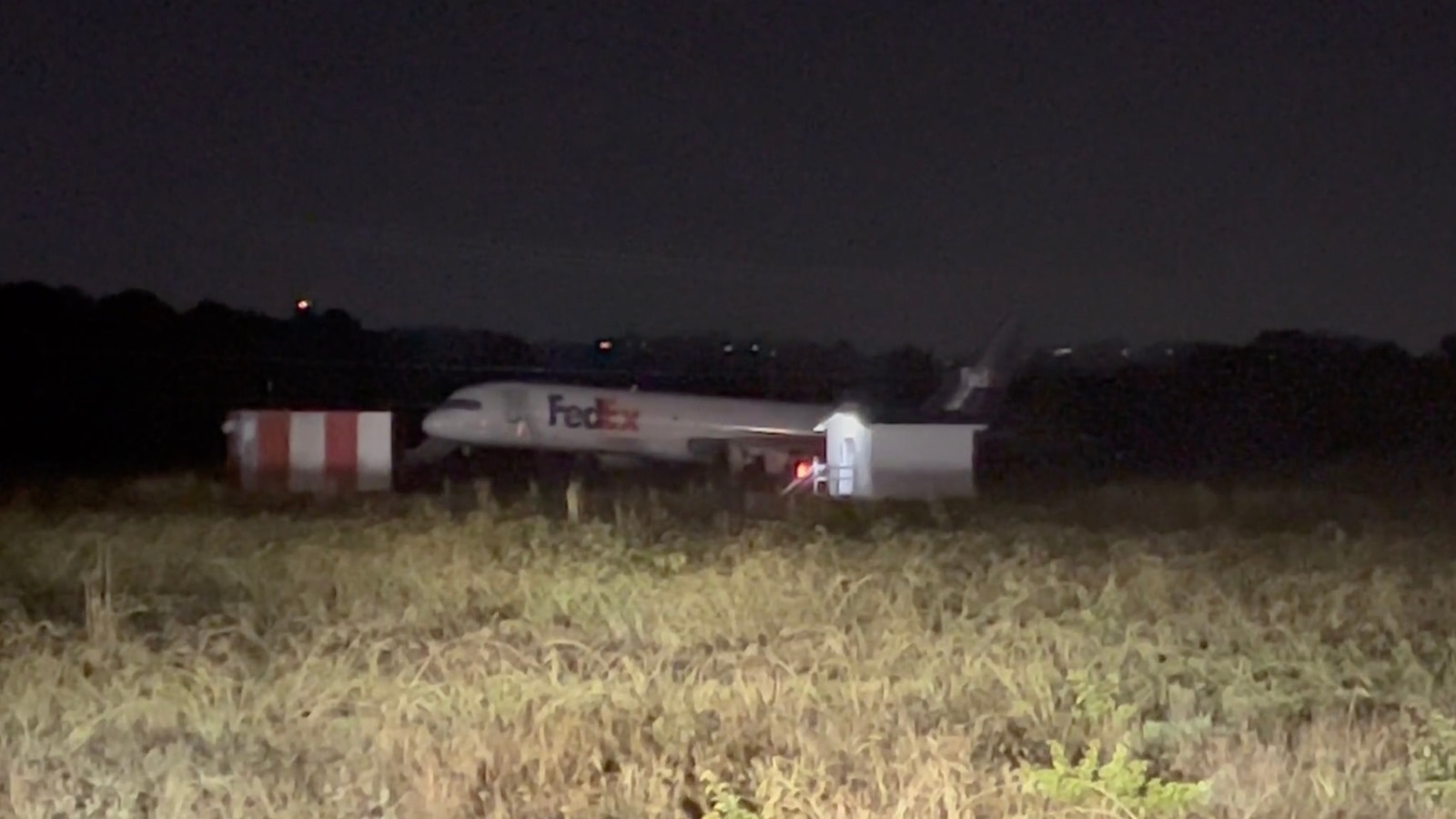 FedEx plane crash lands after possible landing gear failure at ...