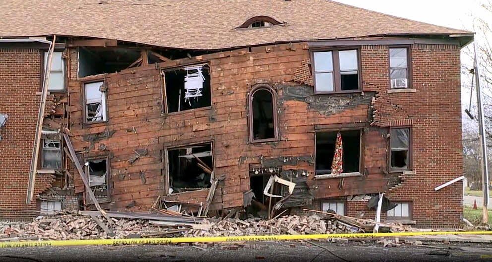 3 people, including 3-year-old girl, critically hurt in fire and ...