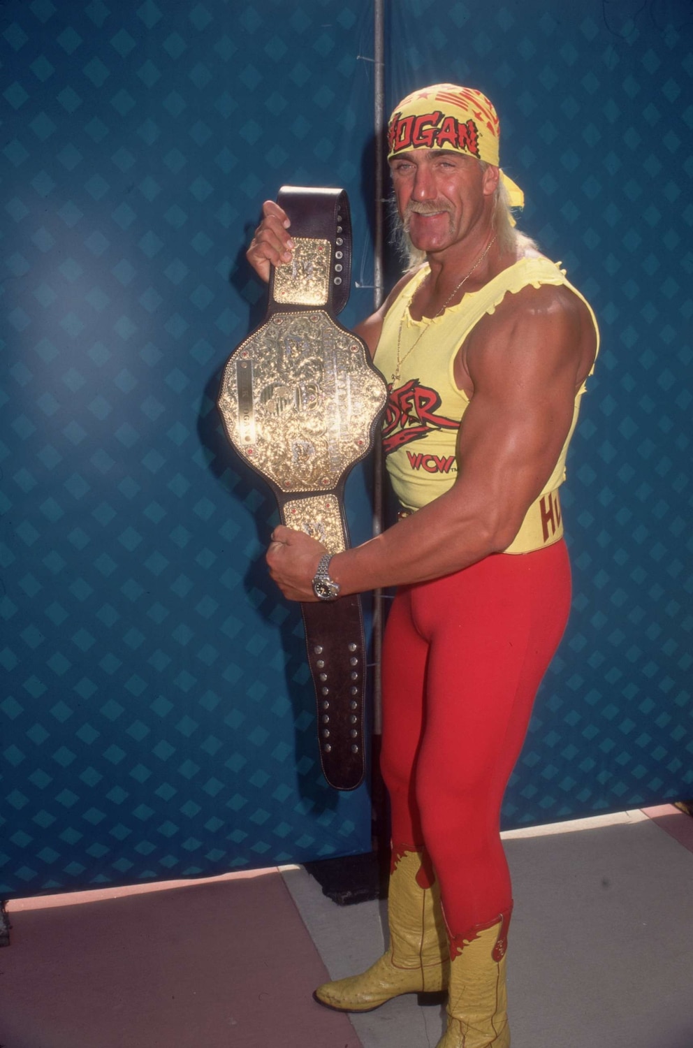 Hulk Hogan, WWE Hall of Famer and legendary champion, dies at 71 - Good ...