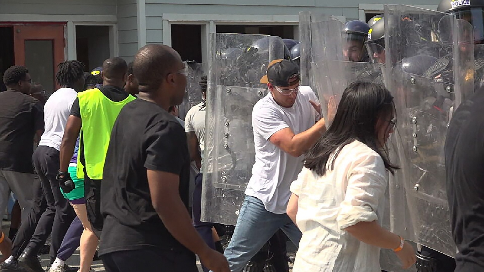 Tesfaye Negussie - Journalist Profile - Intelligent Relations