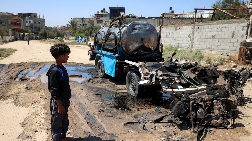 GHF unveils new 'flag system' at aid site in southern Gaza as ...