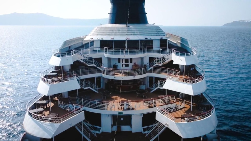 Video Inside World s 1st 3 year Cruise Around The Globe ABC News video-inside-world-s-1st-3-year-cruise-around-the-globe-abc-news
