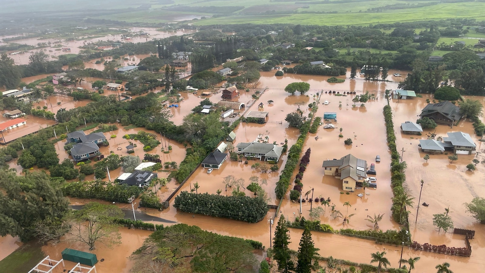 Flash flood warning extended for Hawaii's Oahu Island over threat to ...