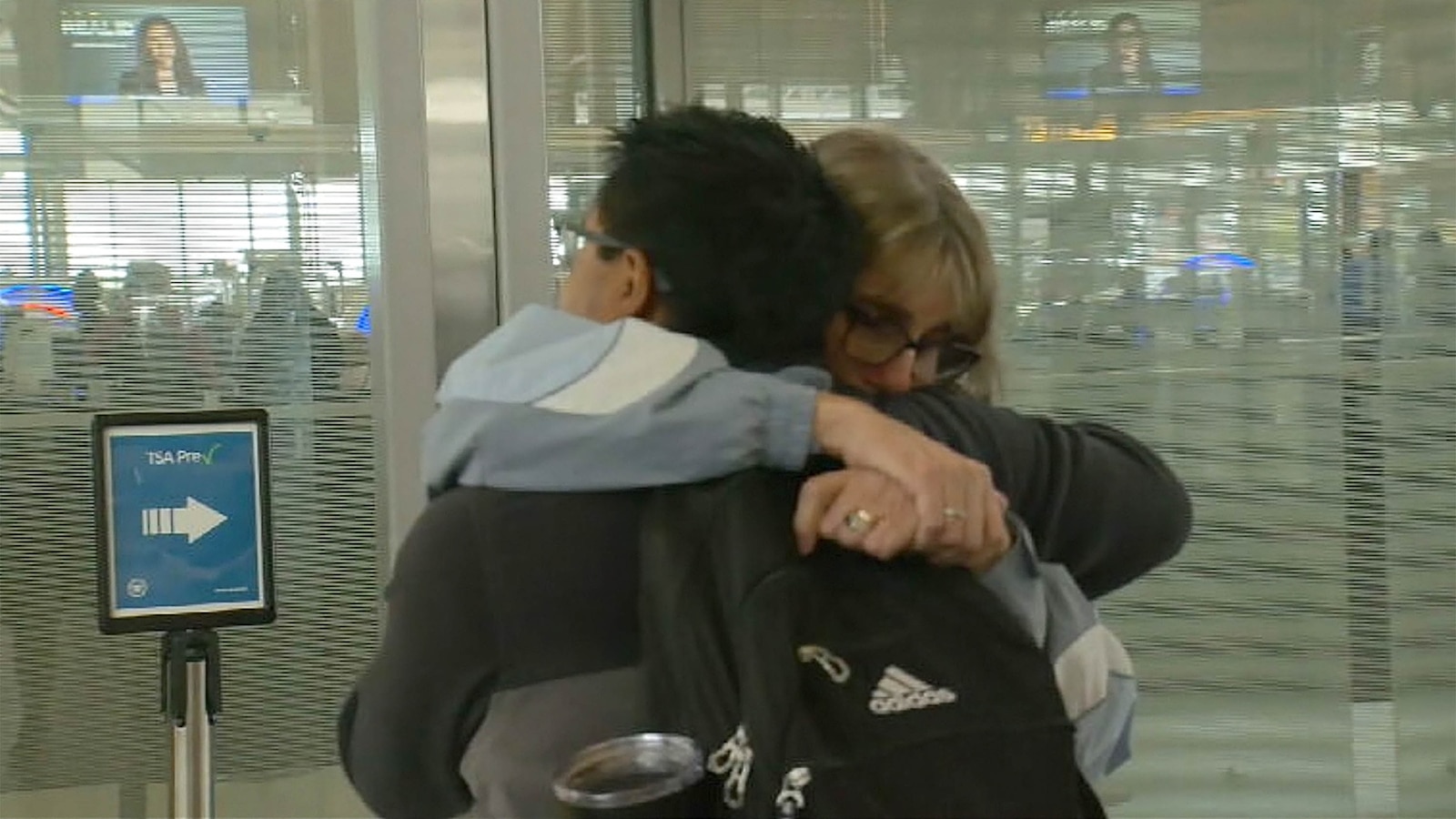 Mexican father, reflecting a trend, leaves family of 19 years and self ...