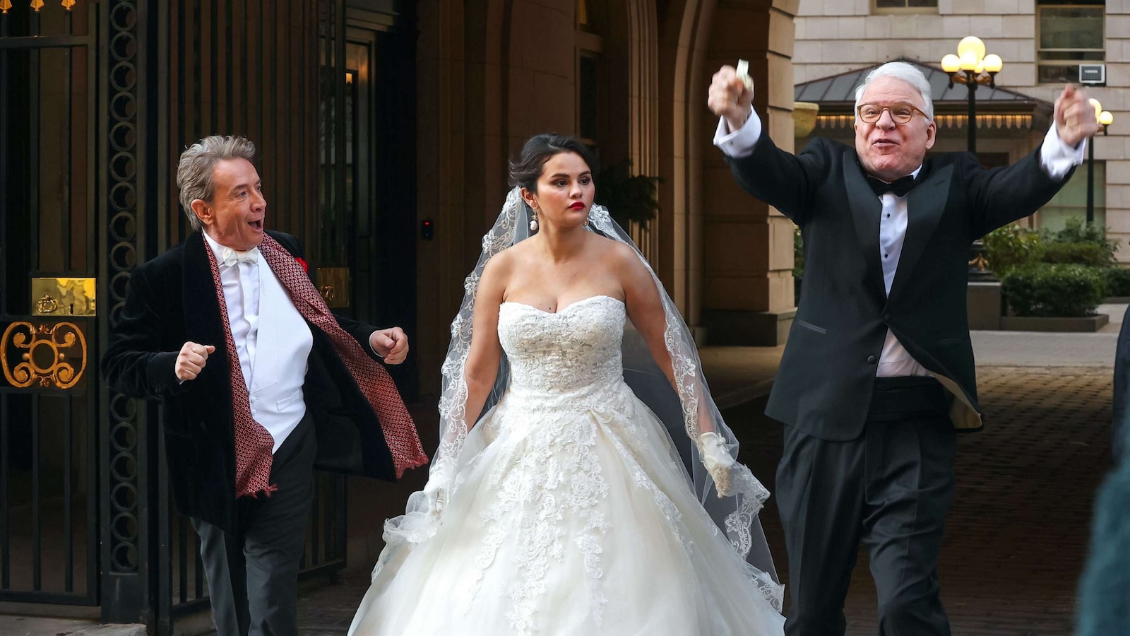 See Selena Gomez's 'Father of the Bride' moment - ABC News