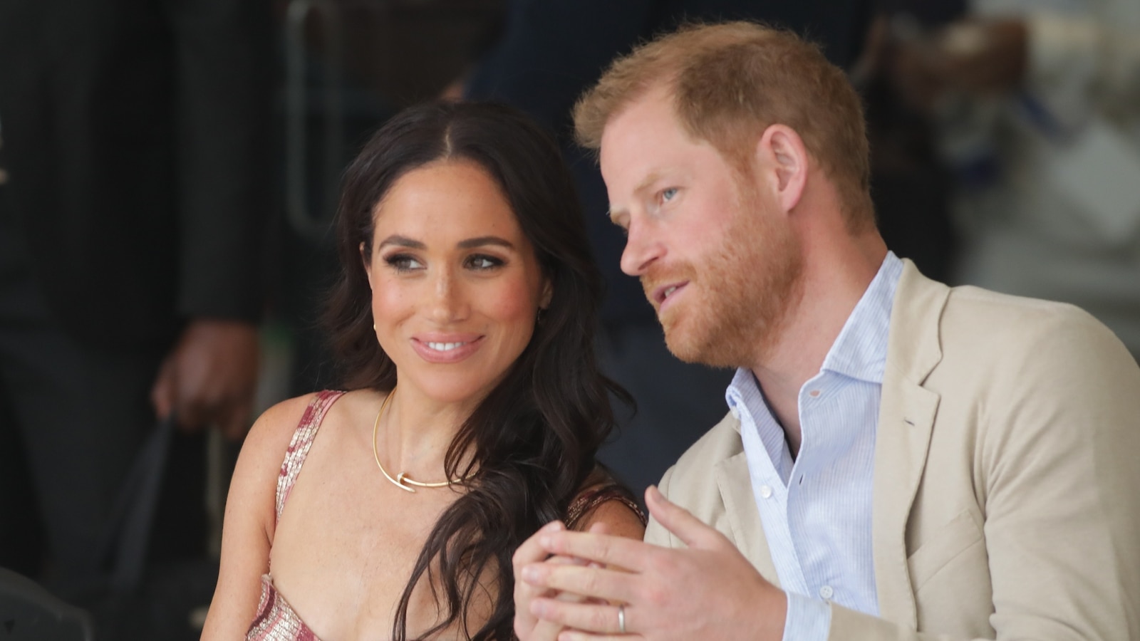 Prince Harry and Meghan Markle share holiday card featuring kids Archie ...