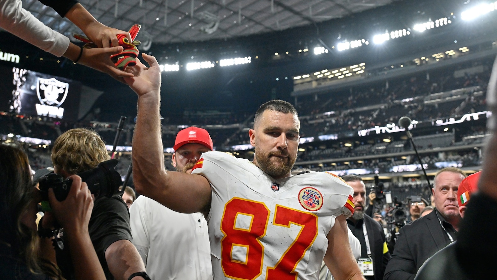 Travis Kelce speaks out on return to Kansas City Chiefs: 'I'm still in ...