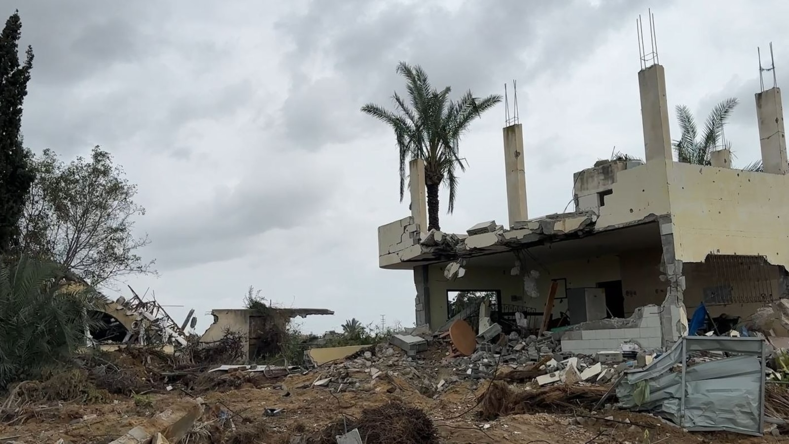 As Israel warned Gaza civilians to evacuate, IDF bombs struck city ...