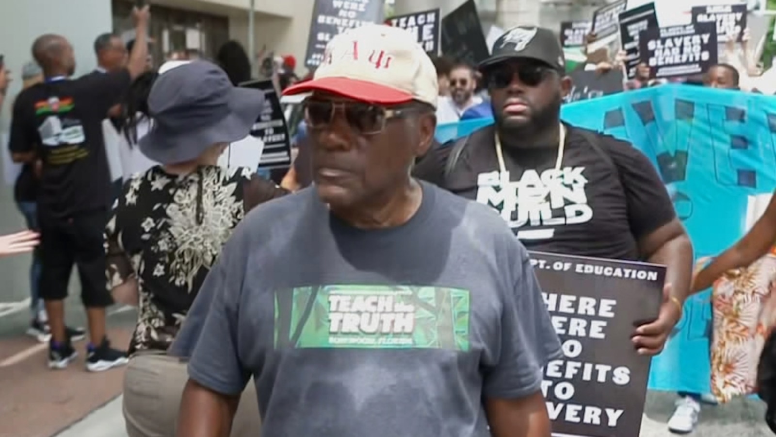 Florida teachers, parents push back against DeSantis' controversial ...