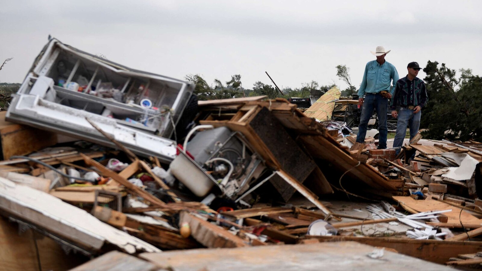 Multiple tornadoes confirmed as severe weather threats continue for ...