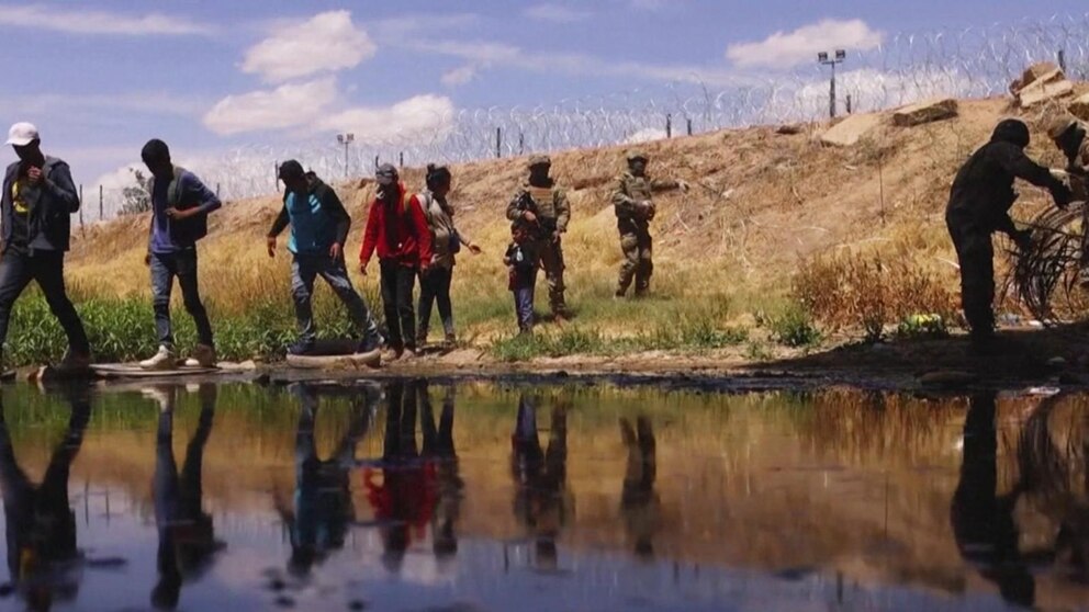 Video Border crossings drop: White House officials - ABC News Video Border crossings drop: White House officials - ABC News