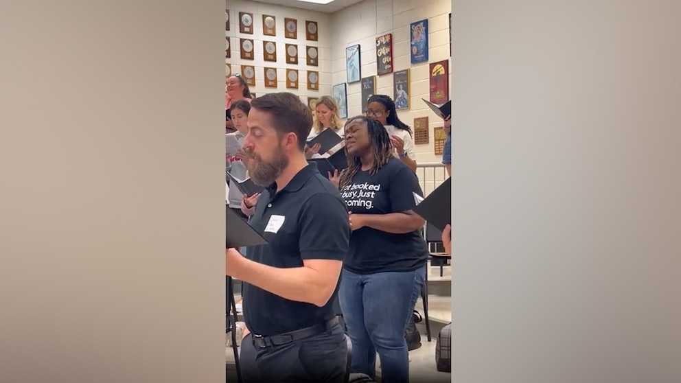 Former students reunite to give retiring chorus teacher musical send ...