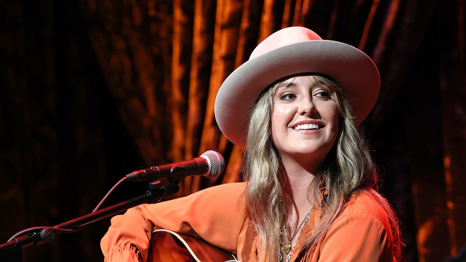 Lainey Wilson hints at possible 'Yellowstone' return - ABC News