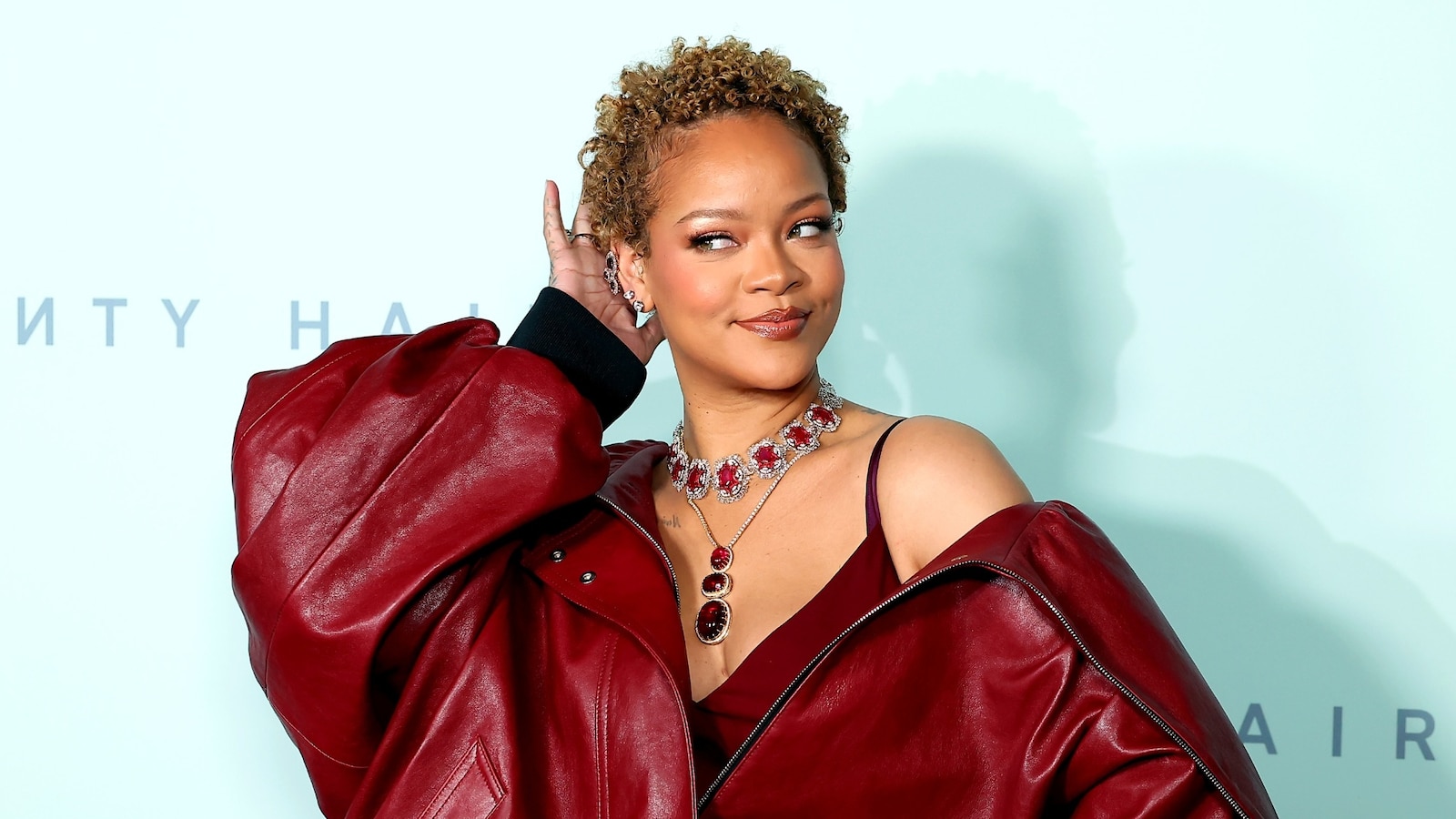 Rihanna shows off natural curls for Fenty Hair launch in Los Angeles ...