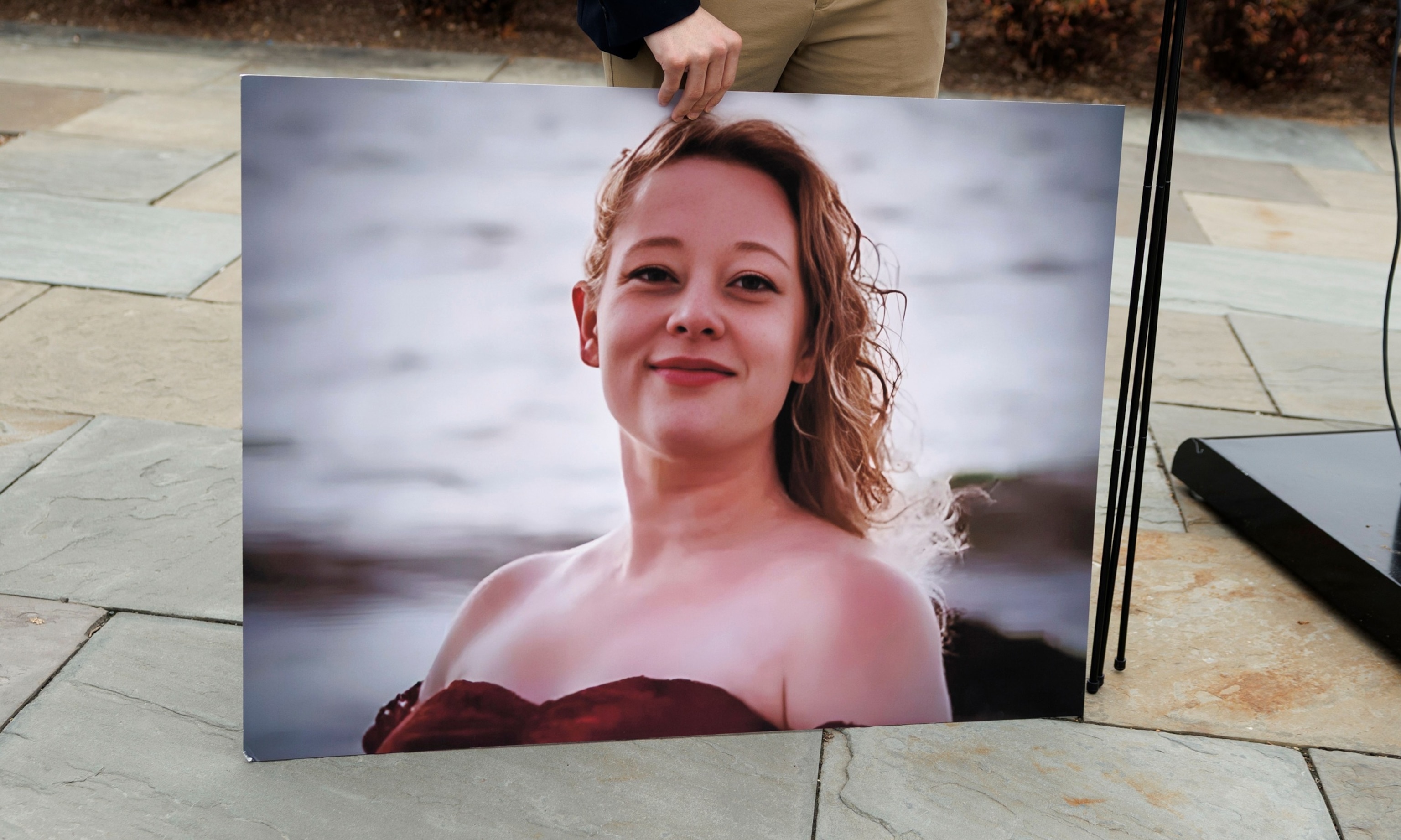 Minneapolis live updates: Trump says he and Walz are on 'similar ...