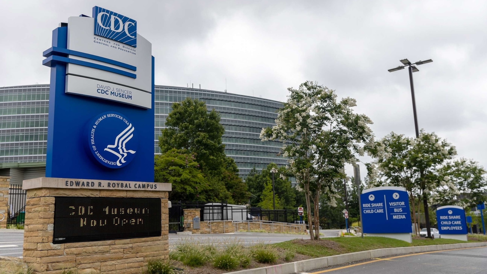 CDC won't track COVID transmission levels anymore in major shift - ABC News