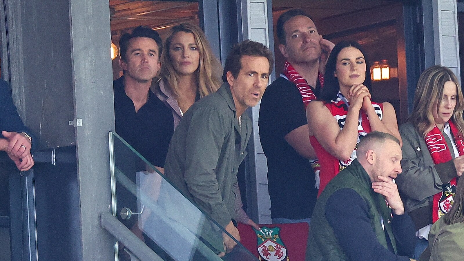 Ryan Reynolds, Blake Lively cheer on Wrexham AFC in huge win - ABC News