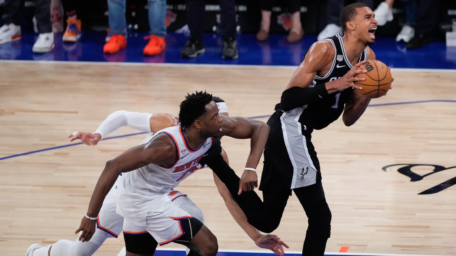 Victor Wembanyama misses 2 late free throws in NBA Finals Game 4 ...