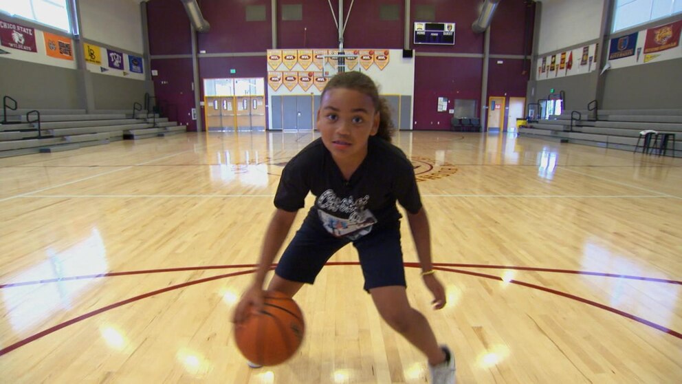 Video Extraordinary kids: Basketball prodigy shoots for the stars - ABC ...