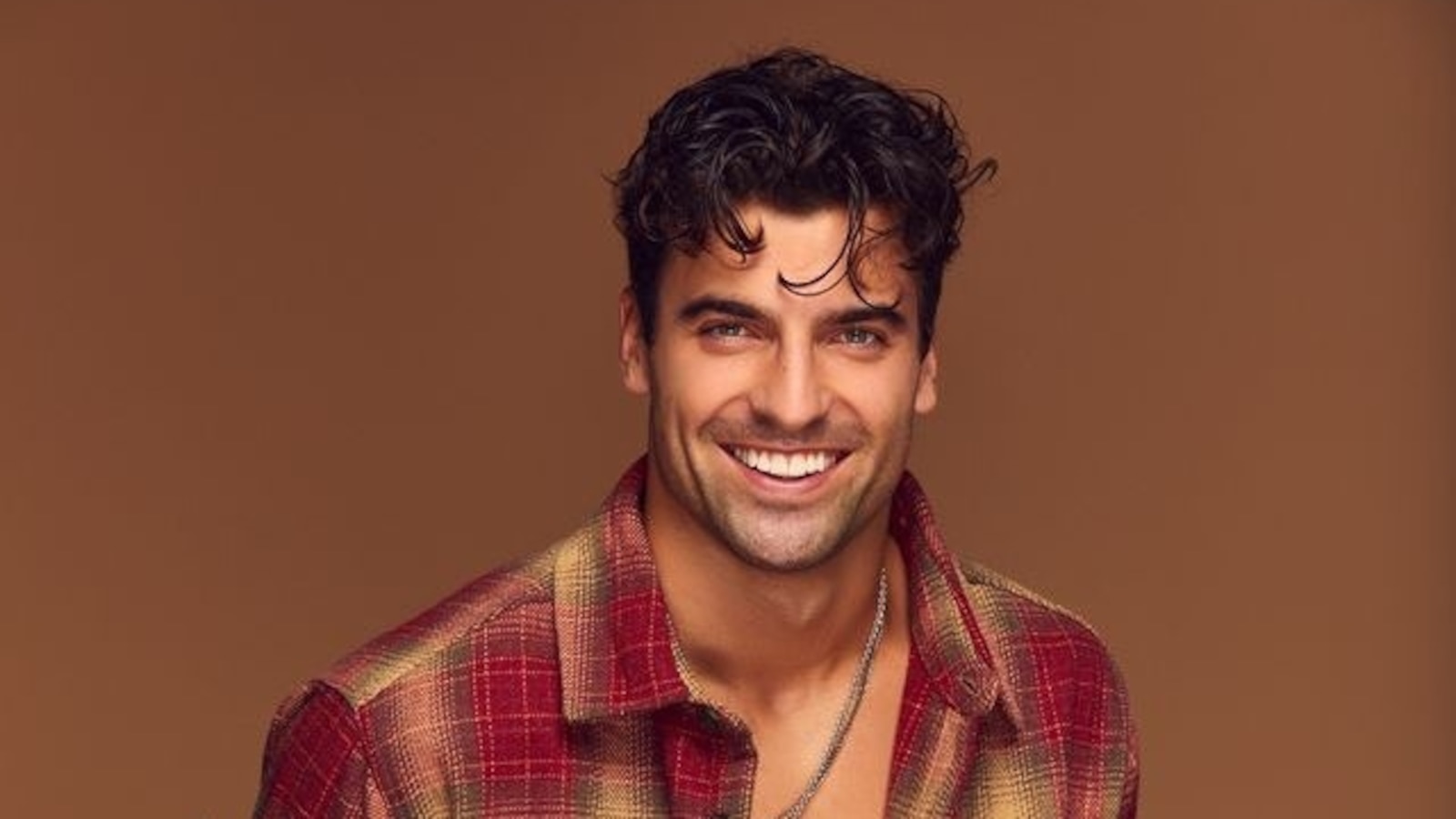 Taylor Swift’s Eras Tour dancer Jan Ravnik joins 'Dancing With the ...