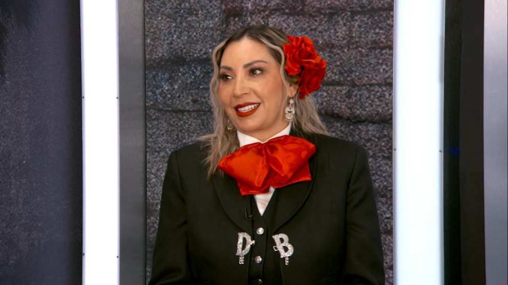 Video Mariachi singer Deyra Barrera on how she became part of Kendrick ...