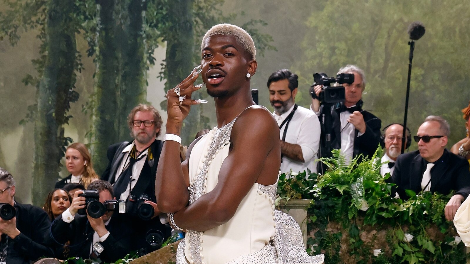 Sources say Lil Nas X arrested, hospitalized after video shows him ...