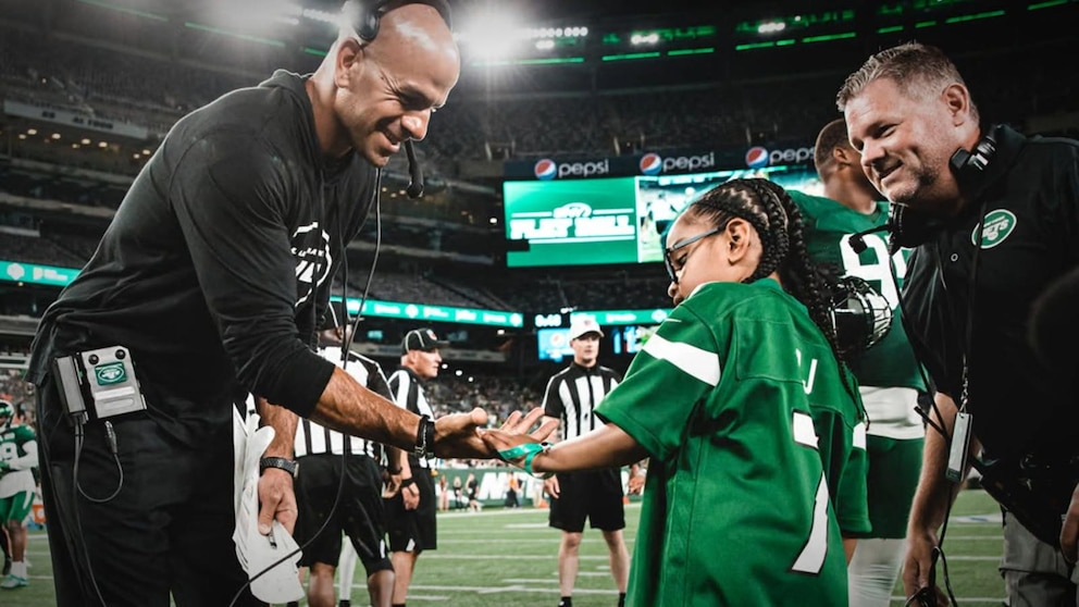 Video Small running back gets big break - ABC News