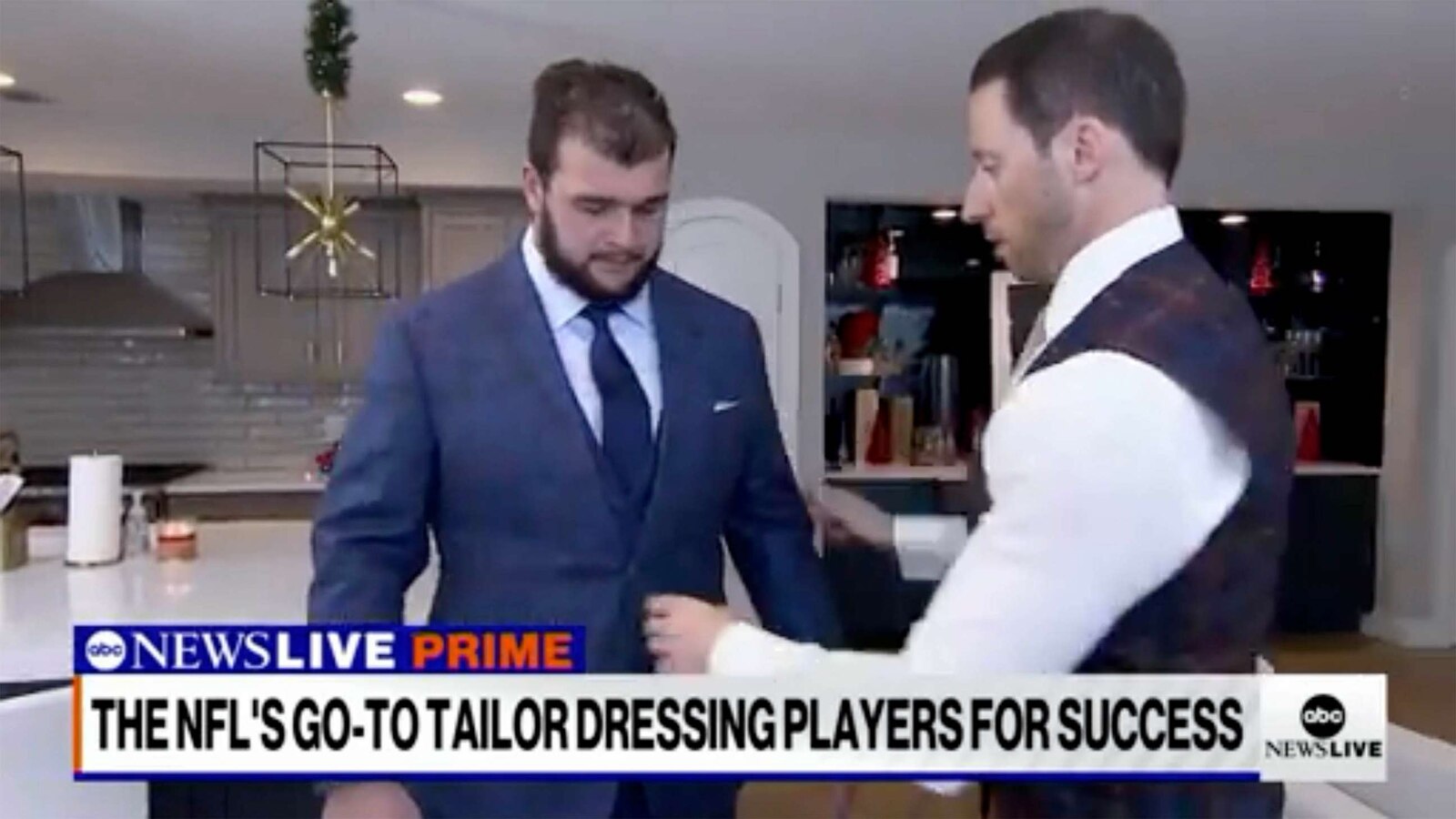 Tailor to NFL stars dishes his fashion secrets - ABC News